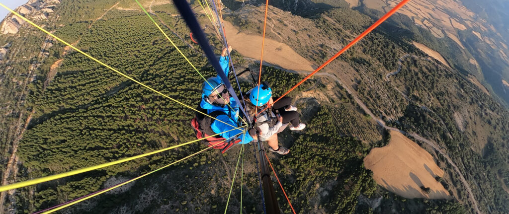 PARAPENT ÀGER | TIPUS DE VOLS Àger Aventura't